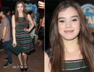 Hailee Steinfeld In Dolce & Gabbana - City Year Los Angeles' Spring ...