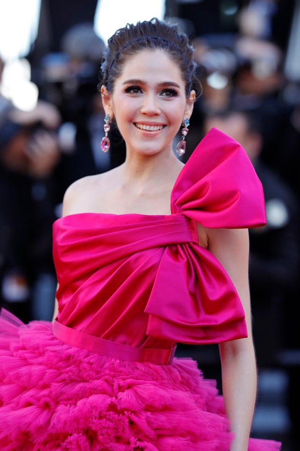 Araya A. Hargate In Zuhair Murad Couture - '120 Beats Per Minute ...