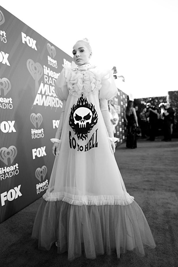 Poppy In Viktor & Rolf Haute Couture - 2019 iHeartRadio Music Awards ...
