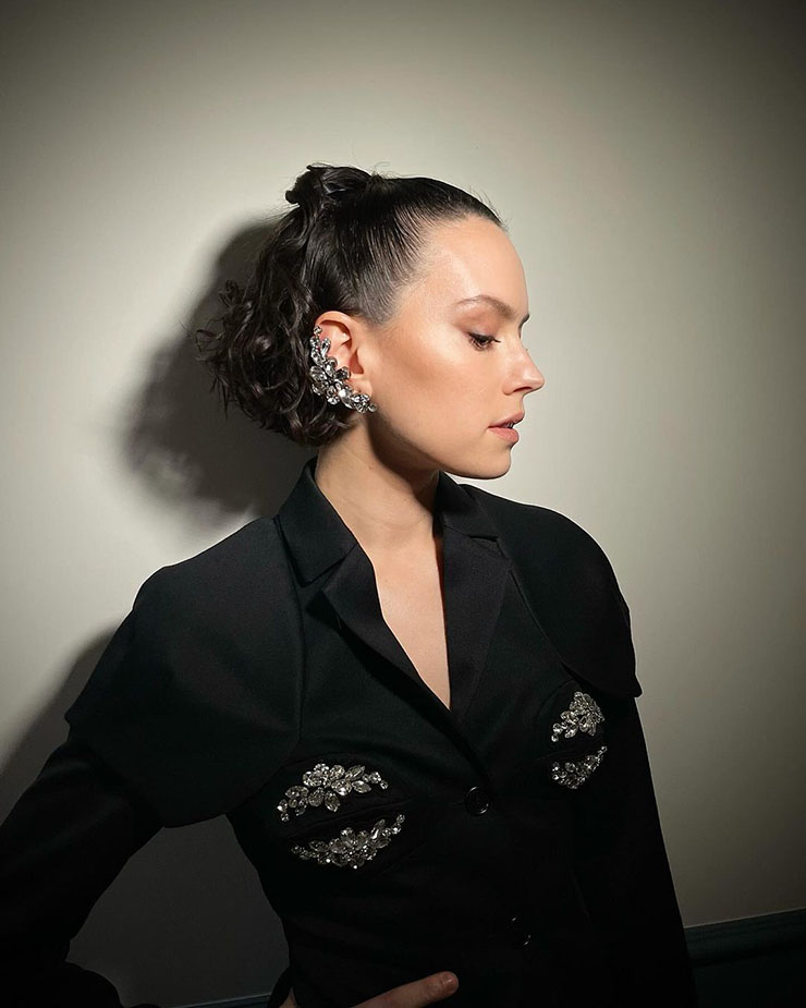 Daisy Ridley Wore Simone Rocha To The 'Sometimes I Think About Dying ...