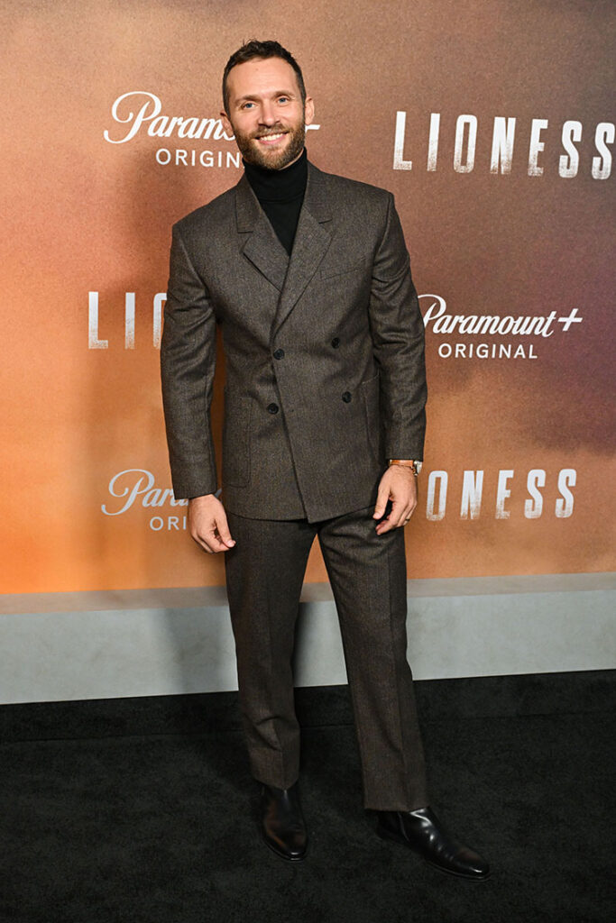 Menswear End Of The Week Red Carpet Roundup - Red Carpet Fashion Awards