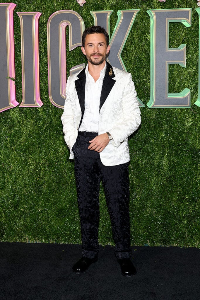 Jonathan Bailey's sartorial elegance for the 'Wicked' NY Premiere