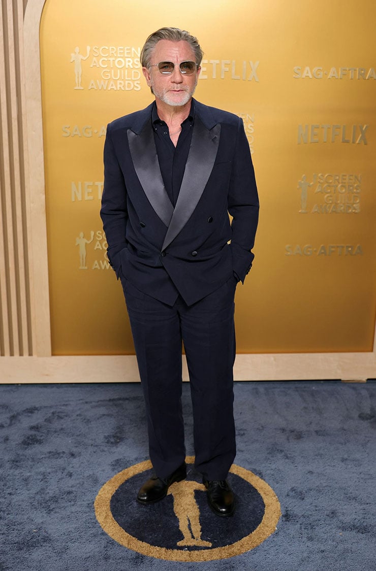Anna Sawai was mesmerising in Armani Privé at the SAG Awards