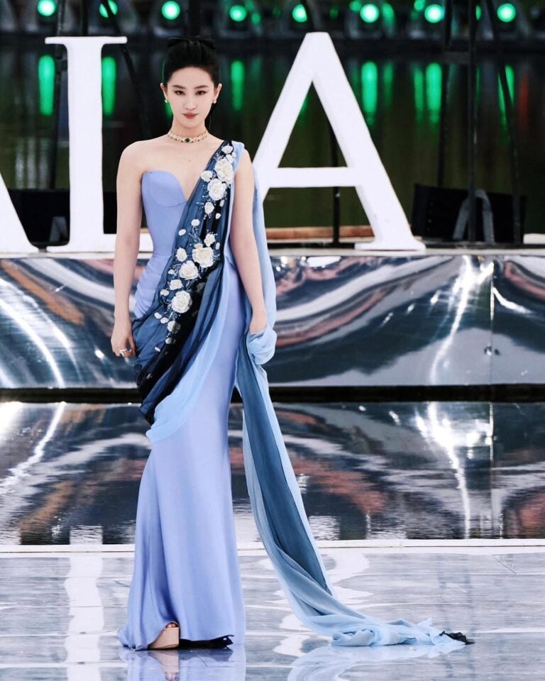 Liu Yifei 刘亦菲 Blooms in Miss Sohee at the Rednote Fashion Gala