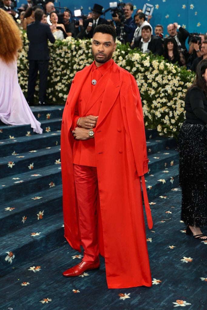 Regé-Jean Page Paints the Met Gala Red… Literally, in Brioni