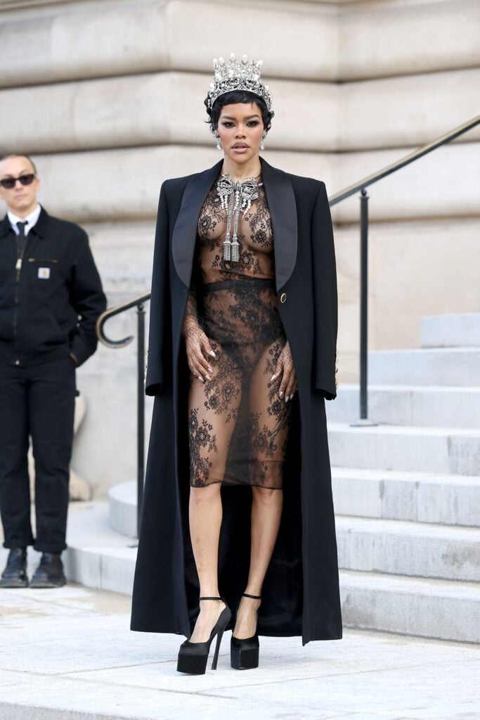 Front Row at Schiaparelli Spring 2026 Haute Couture - Red Carpet ...
