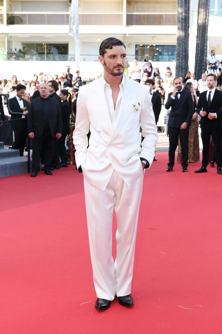 Niels Schneider Brings Riviera Glamour To Cannes In Tom Ford - Red ...
